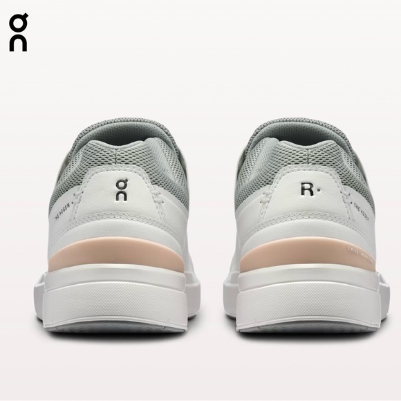 On Running | Shoes | Qc Women The Roger Advantage 2 | Poshmark